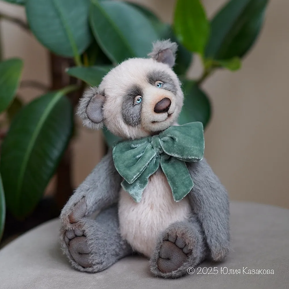 Rick by Julia Kazakova - Bear Pile