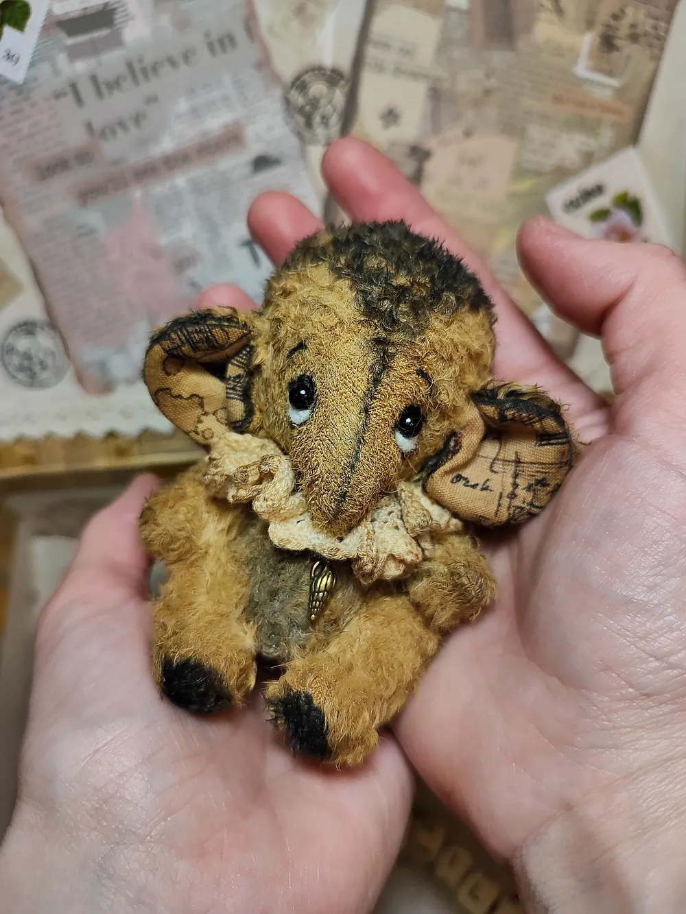 Billy the elephant by Miola Teddies - Bear Pile