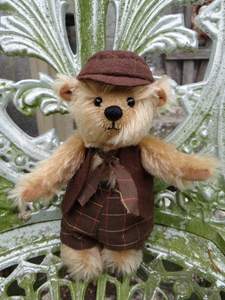 Dingle by Lanes End Bears - Bear Pile