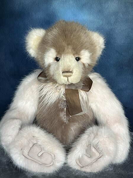 Lorraine by Charlie Bears - Bear Pile