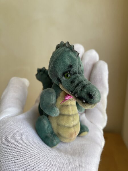 Crocodile Oliver by Batueva Elena - Bear Pile