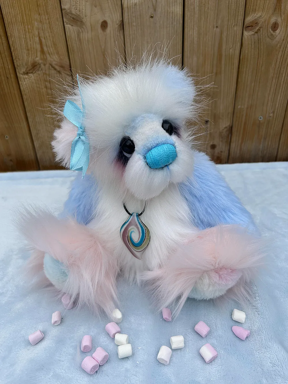 Marshmallow -candy bear by Salis teddies - Bear Pile