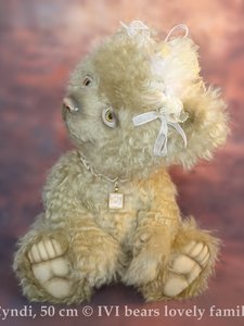 IVI bears lovely family - Artist Bears and Handmade Bears