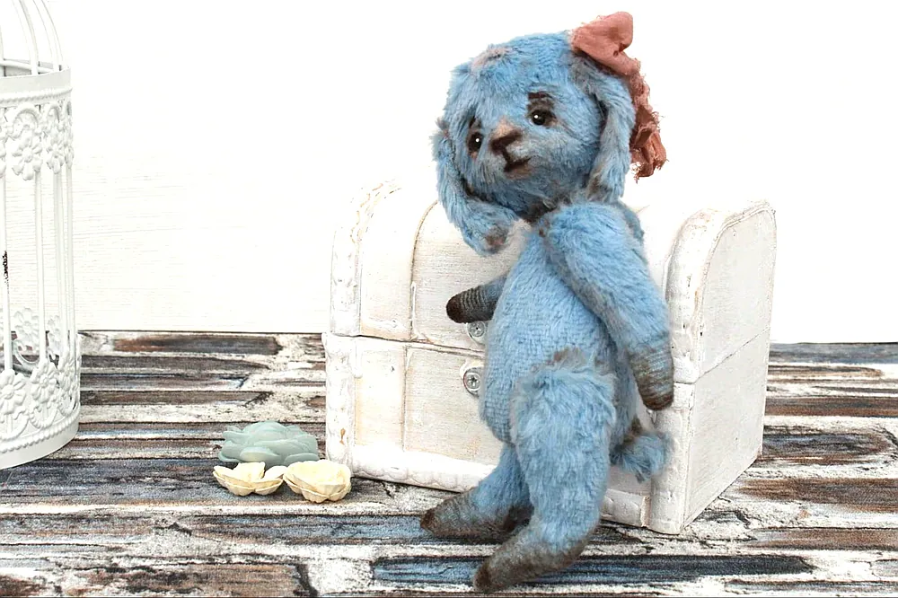 Blue bunny by I'm - Bear Pile