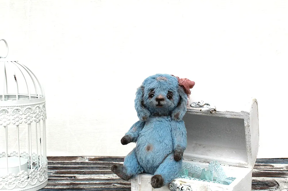 Blue bunny by I'm - Bear Pile