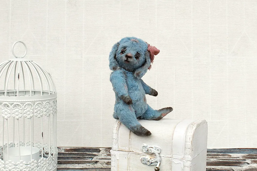 Blue bunny by I'm - Bear Pile