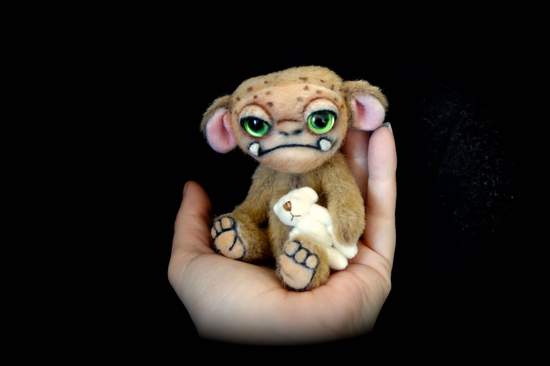 Sachi the little Monster by Lies & Lot Bears - Bear Pile