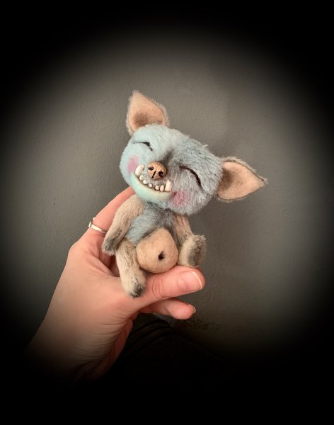 Shin Smiling Monster by Lies & Lot Art Bears - Bear Pile