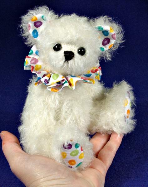 Jelly Bean by Teddies by Laura Lynn - Bear Pile