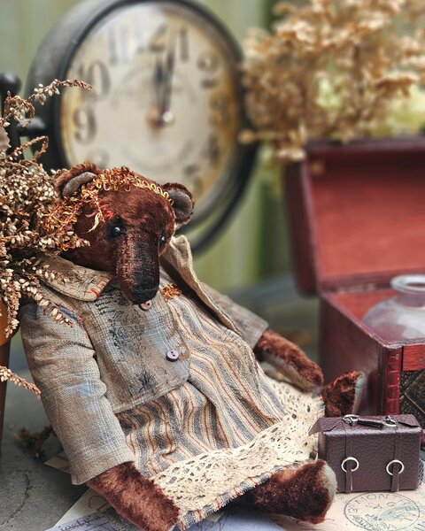 Chloe by Anna Babenko - Bear Pile