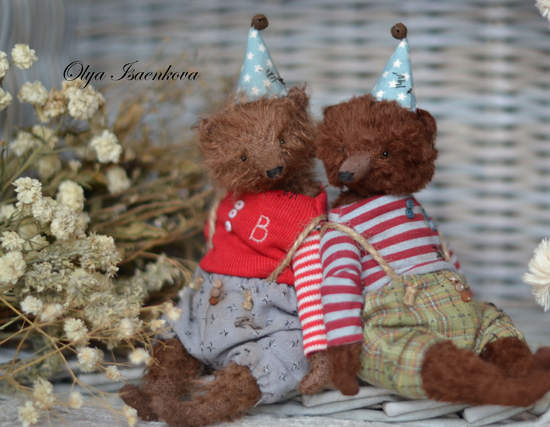 Bim by Olya Isaenkova - Bear Pile