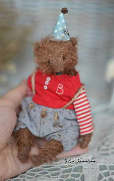 Bim by Olya Isaenkova - Bear Pile