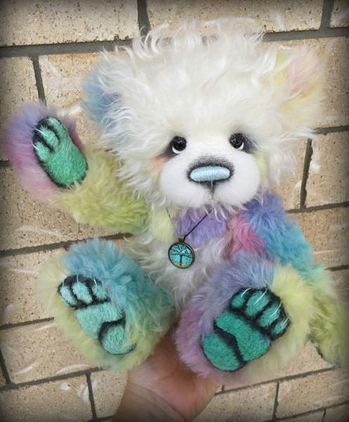 Spectra Electra by Emma and Mark Nicholson - Bear Pile