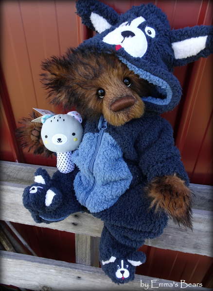 Baby Archie Flynn by Emma and Mark Nicholson - Bear Pile