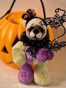 Maritza by Madsen Miniatures - Bear Pile