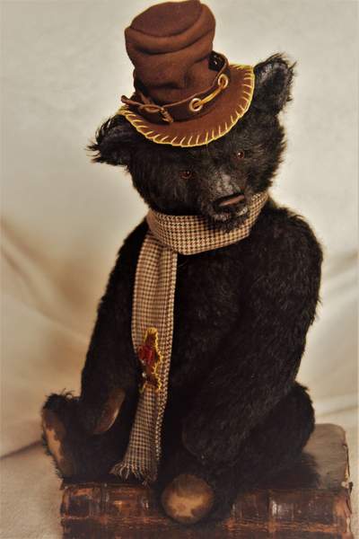 HANK ,the black bear by DREAM'S BEARS - Bear Pile