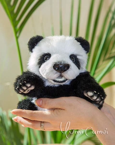 Fat cheerful Panda Choonya by Yumi Camui - Bear Pile