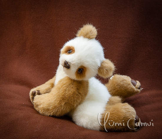 Red Panda girl Mei Lun by Yumi Camui - Bear Pile