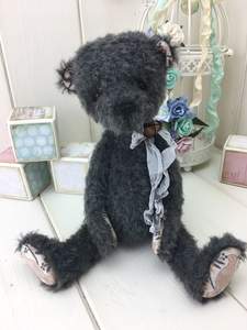 StrawBeary Designs - Artist Bears and Handmade Bears