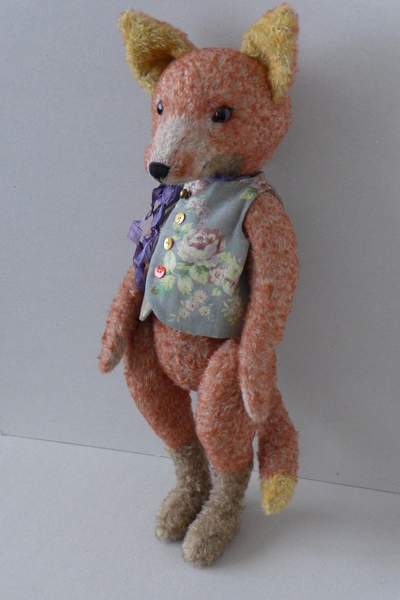 LARS - the artistic fox by teddycom.club - Bear Pile