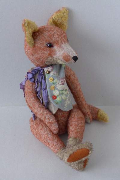 LARS - the artistic fox by teddycom.club - Bear Pile