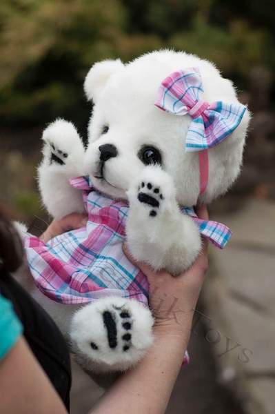 Bear Mimi by Irina Vnukova - Bear Pile