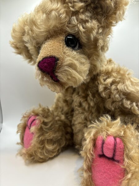 Jenny by Shells bears - Bear Pile