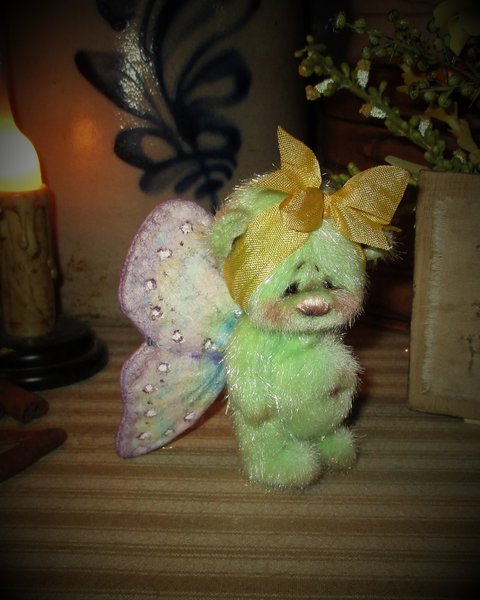 Breeze by Patti Sikes of Patti's Ratties - Bear Pile