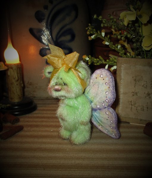 Breeze by Patti Sikes of Patti's Ratties - Bear Pile