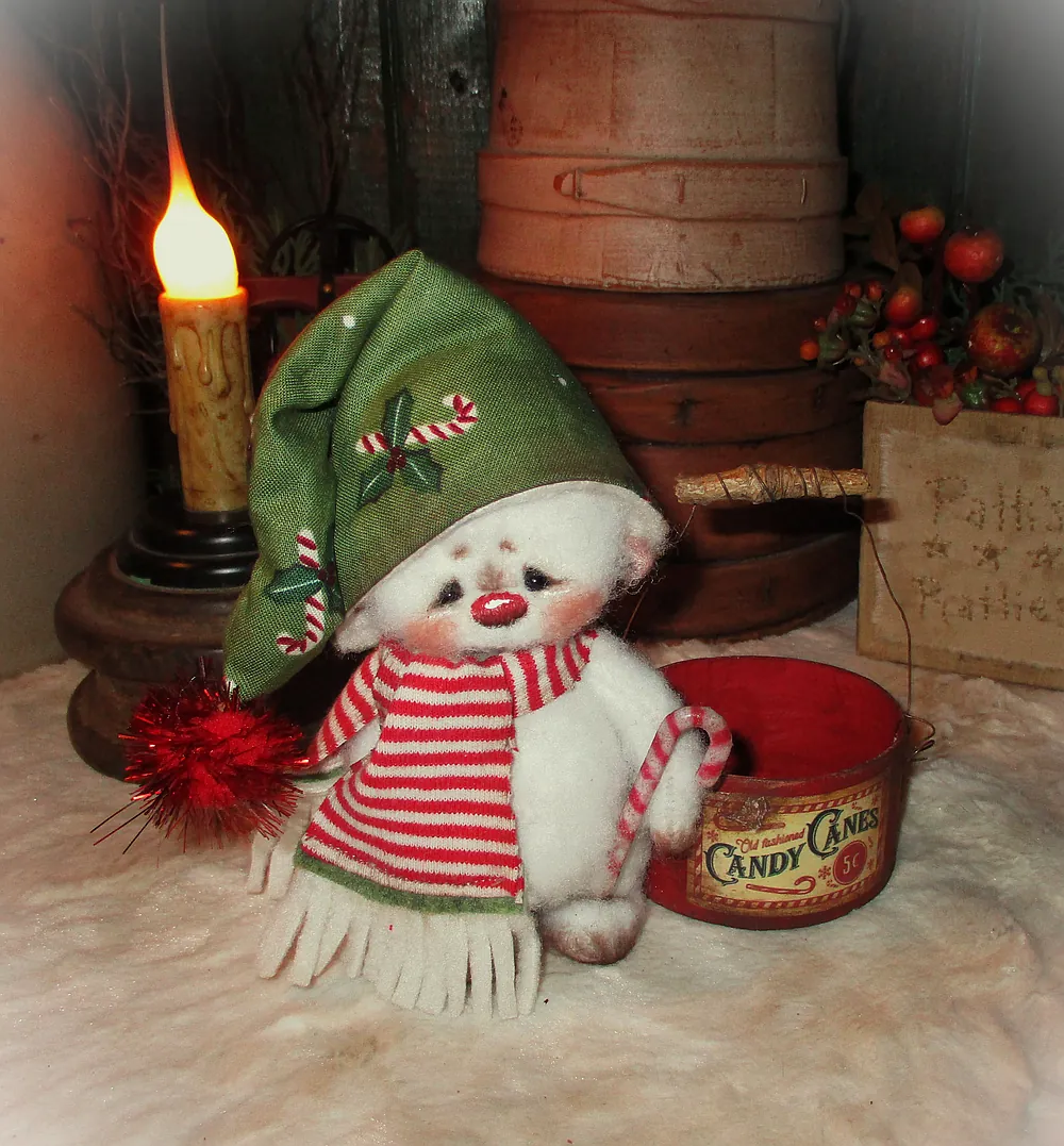 Little Candy Cane by Patti Sikes of Patti's Ratties - Bear Pile
