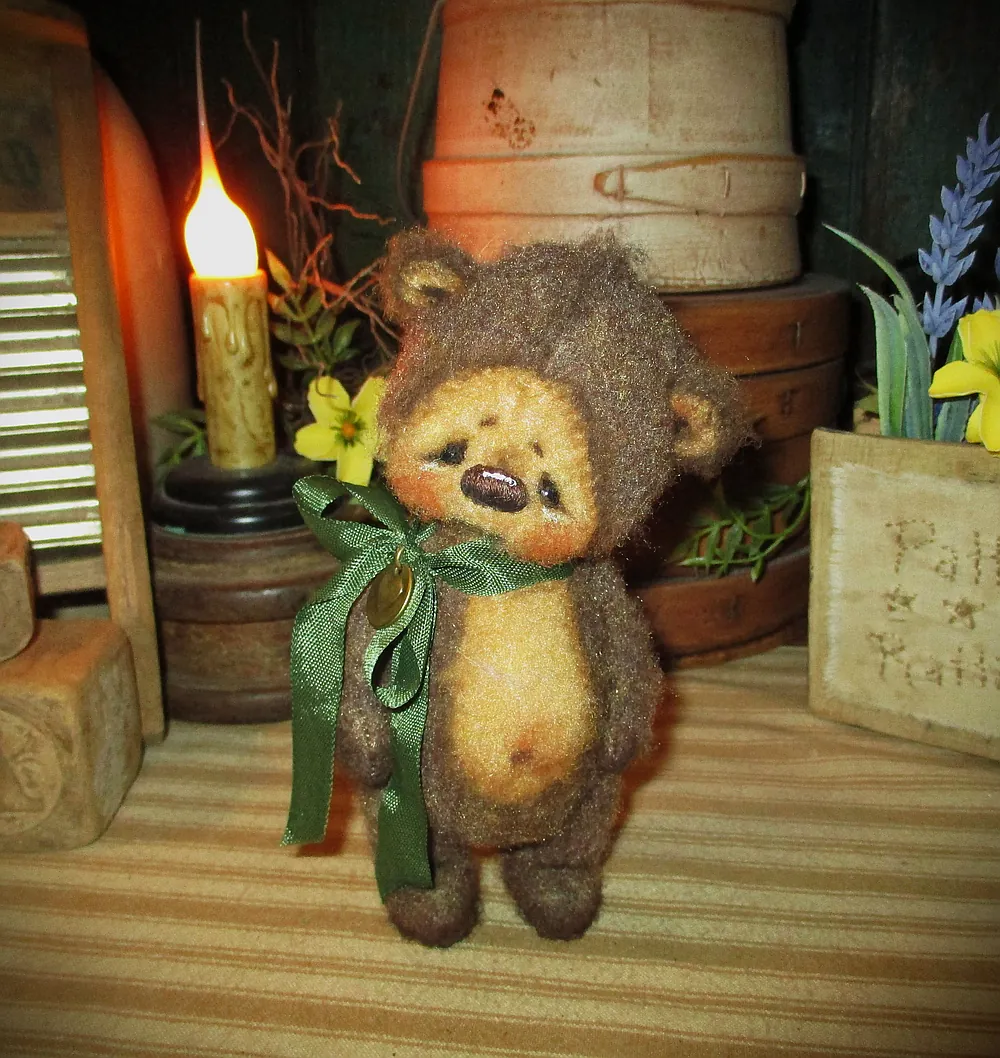Little Bearett by Patti Sikes of Patti's Ratties - Bear Pile