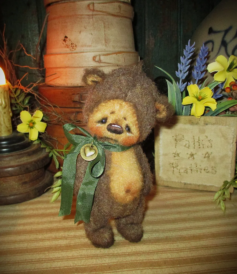 Little Bearett by Patti Sikes of Patti's Ratties - Bear Pile