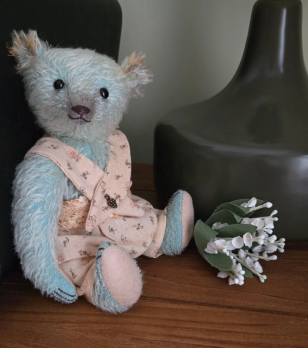 Bowman by Hilda Ng - Bear Pile