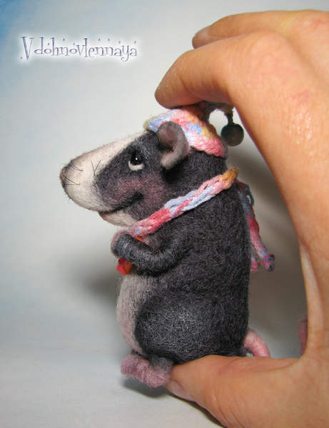 Rat Donut by Shumeyko Natalya - Bear Pile