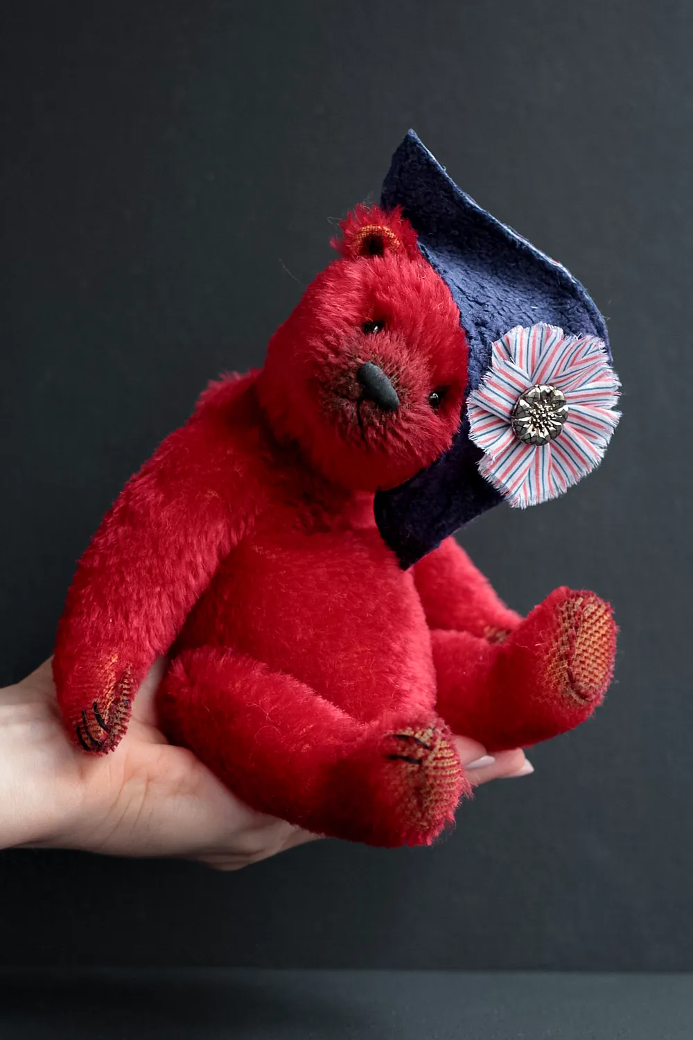 Bear Lewis by Julia Svyatokha - Bear Pile