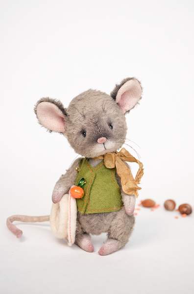 Teddy mouse Robby by Oksana Antonenko - Bear Pile