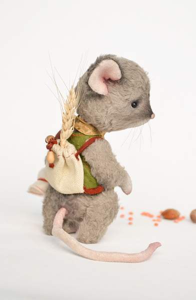 Teddy mouse Robby by Oksana Antonenko - Bear Pile