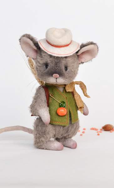 Teddy mouse Robby by Oksana Antonenko - Bear Pile