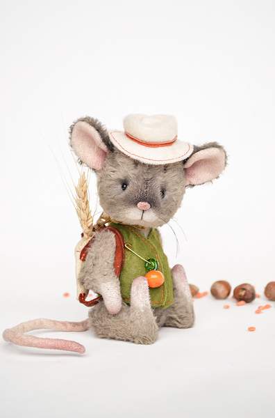 Teddy mouse Robby by Oksana Antonenko - Bear Pile