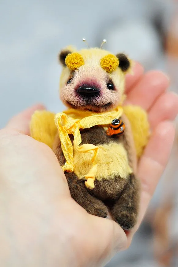 Iris Bee Bear by Anna Kolo - Bear Pile