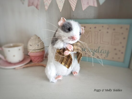 Husky Dumbo Rat by Peggy & Molly Teddies - Bear Pile