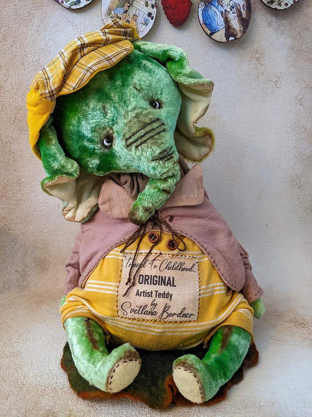 Happy Smile by Svetlana Bordner - Bear Pile