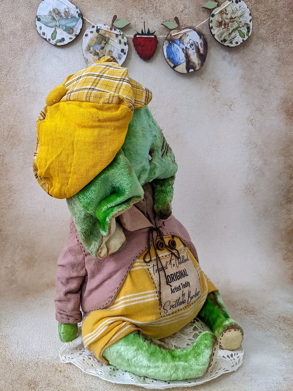 Happy Smile by Svetlana Bordner - Bear Pile