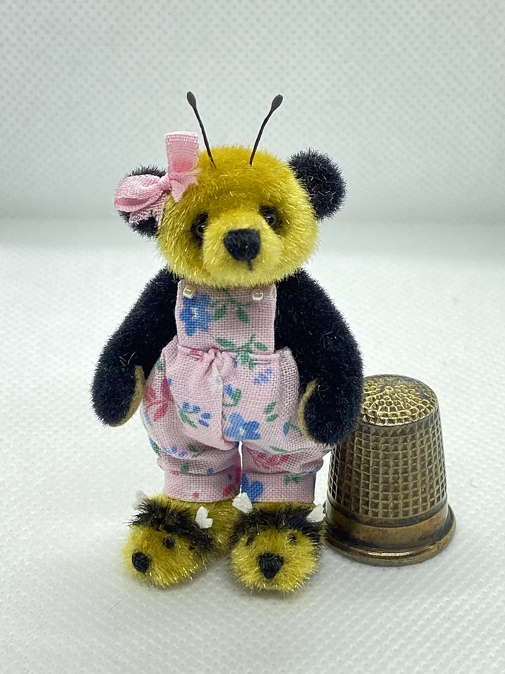 Bea by Sally lambert - Bear Pile