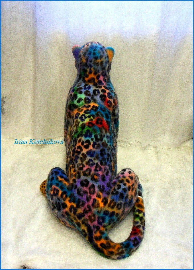 Marble Leopard by Irina Kotelnikova - Bear Pile