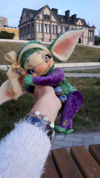 Elf Charlotte by Julia Kurakina - Bear Pile