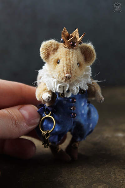Louie the miniature prince mouse by Marina Blakytna - Bear Pile