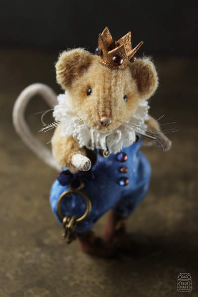 Louie the miniature prince mouse by Marina Blakytna - Bear Pile