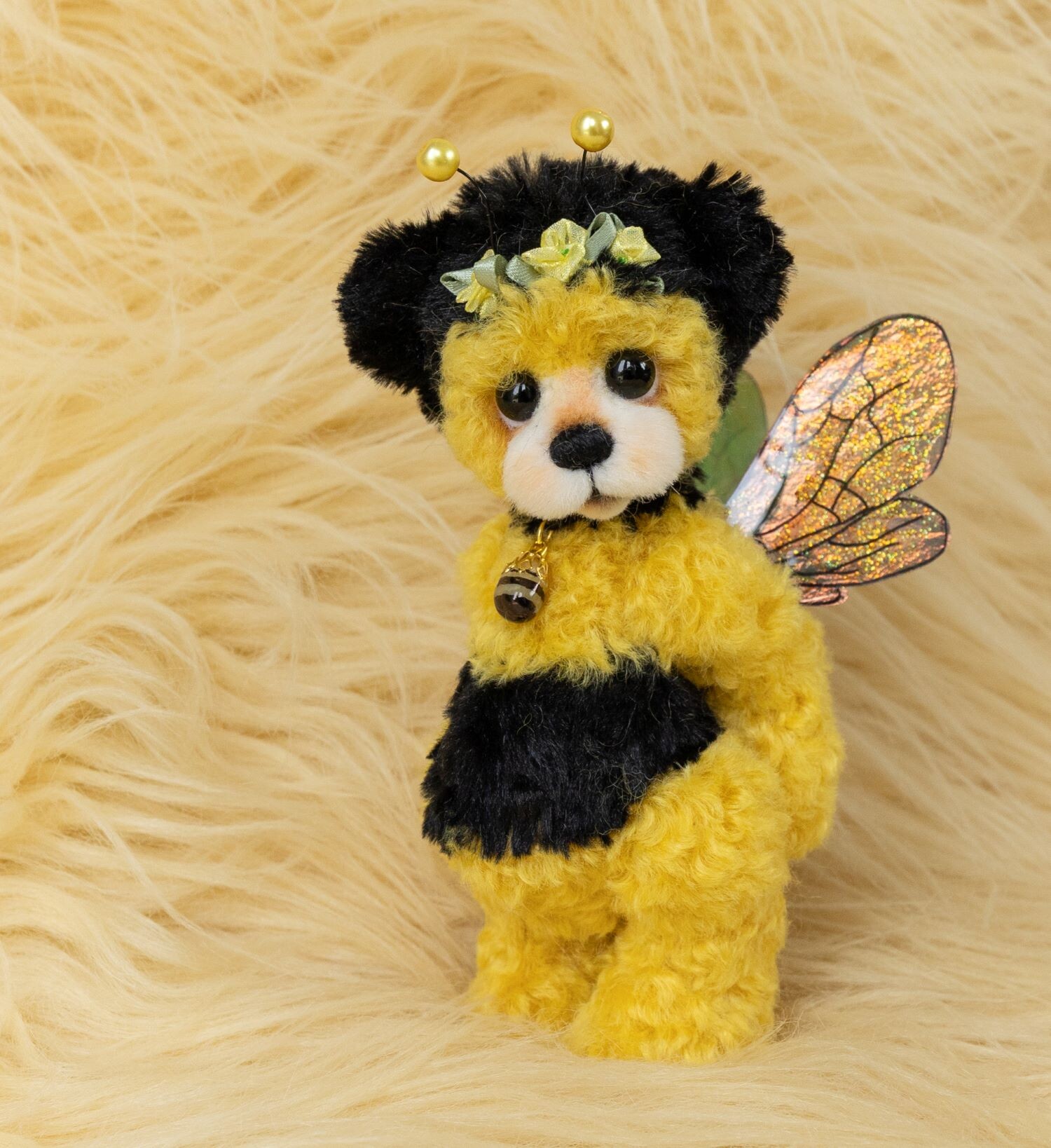 Blossom Bee by Jo Symon - Joxy Bears - Bear Pile