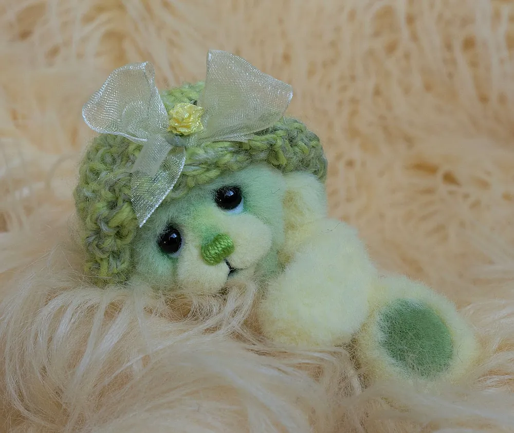 Winny by Jo Symon - Joxy Bears - Bear Pile